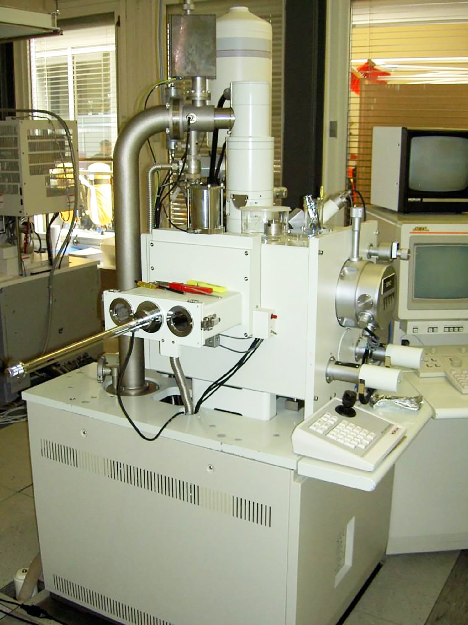 Jeol JSM 6600 Microscope – Bridge Tronic Global