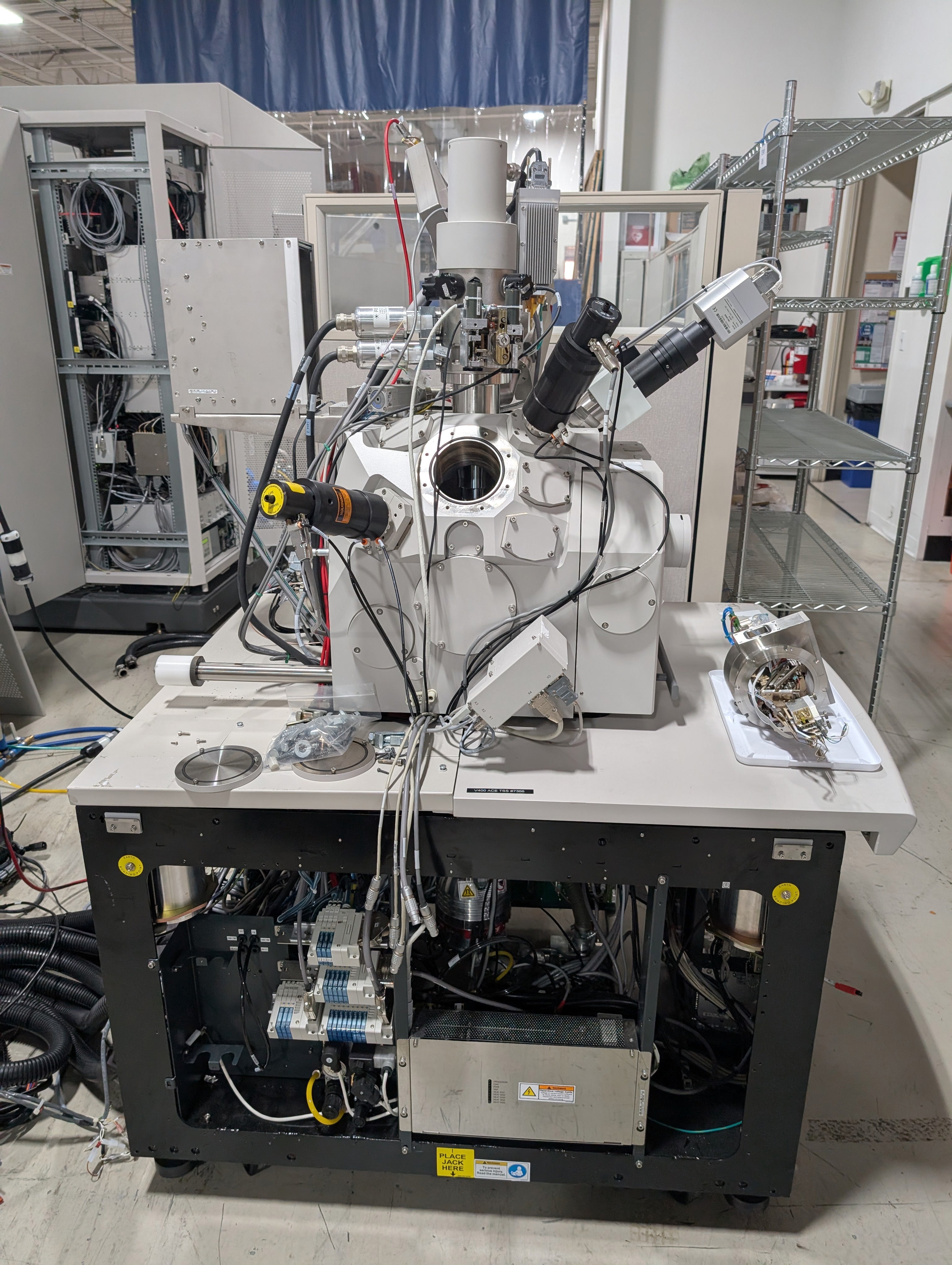 Thermo Fisher Scientific / FEI V 400 ACE FIB (Focused Ion Beam) – Bridge Tronic Global