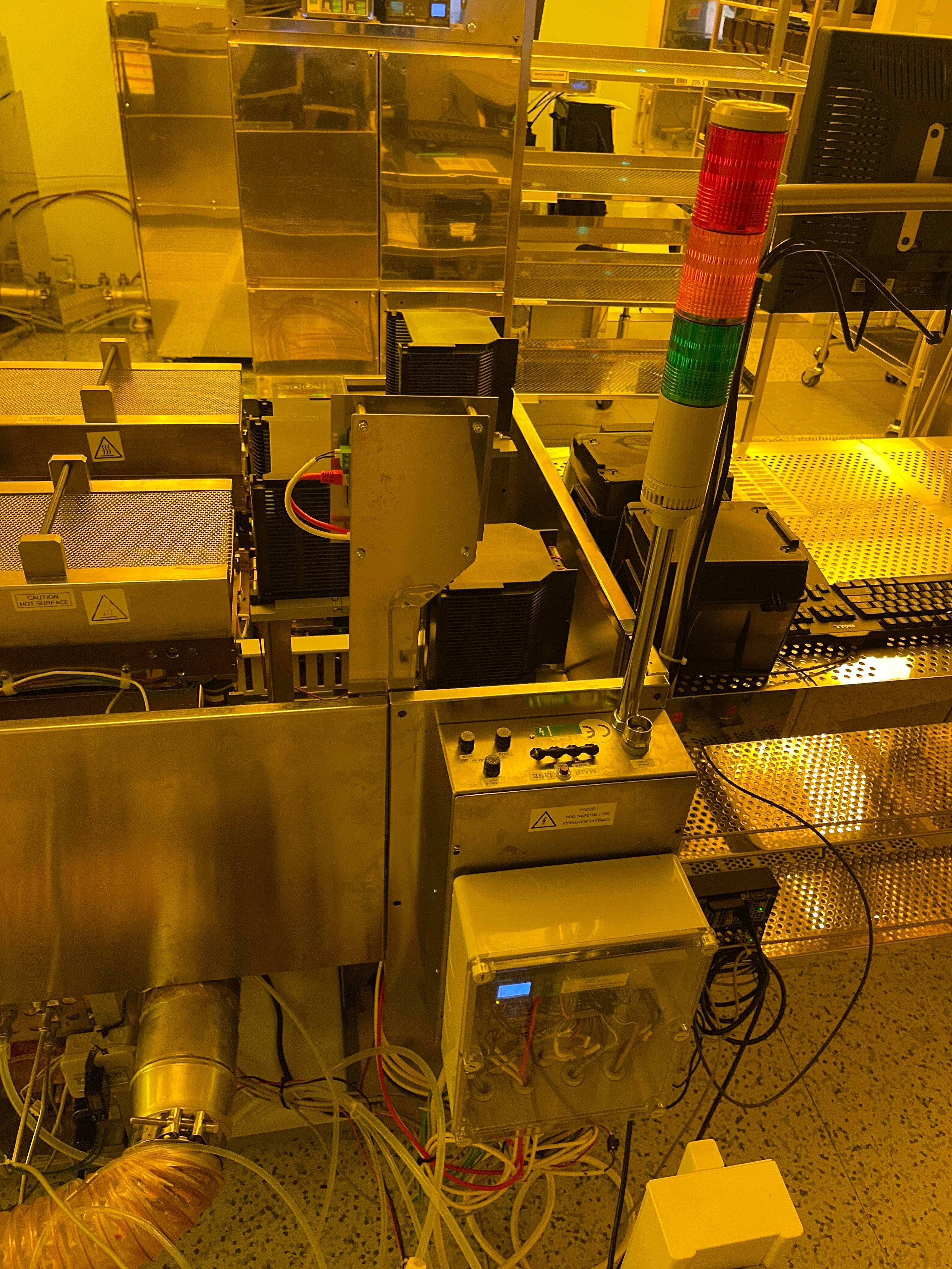 SVG 8626 Photoresist Coater – Bridge Tronic Global