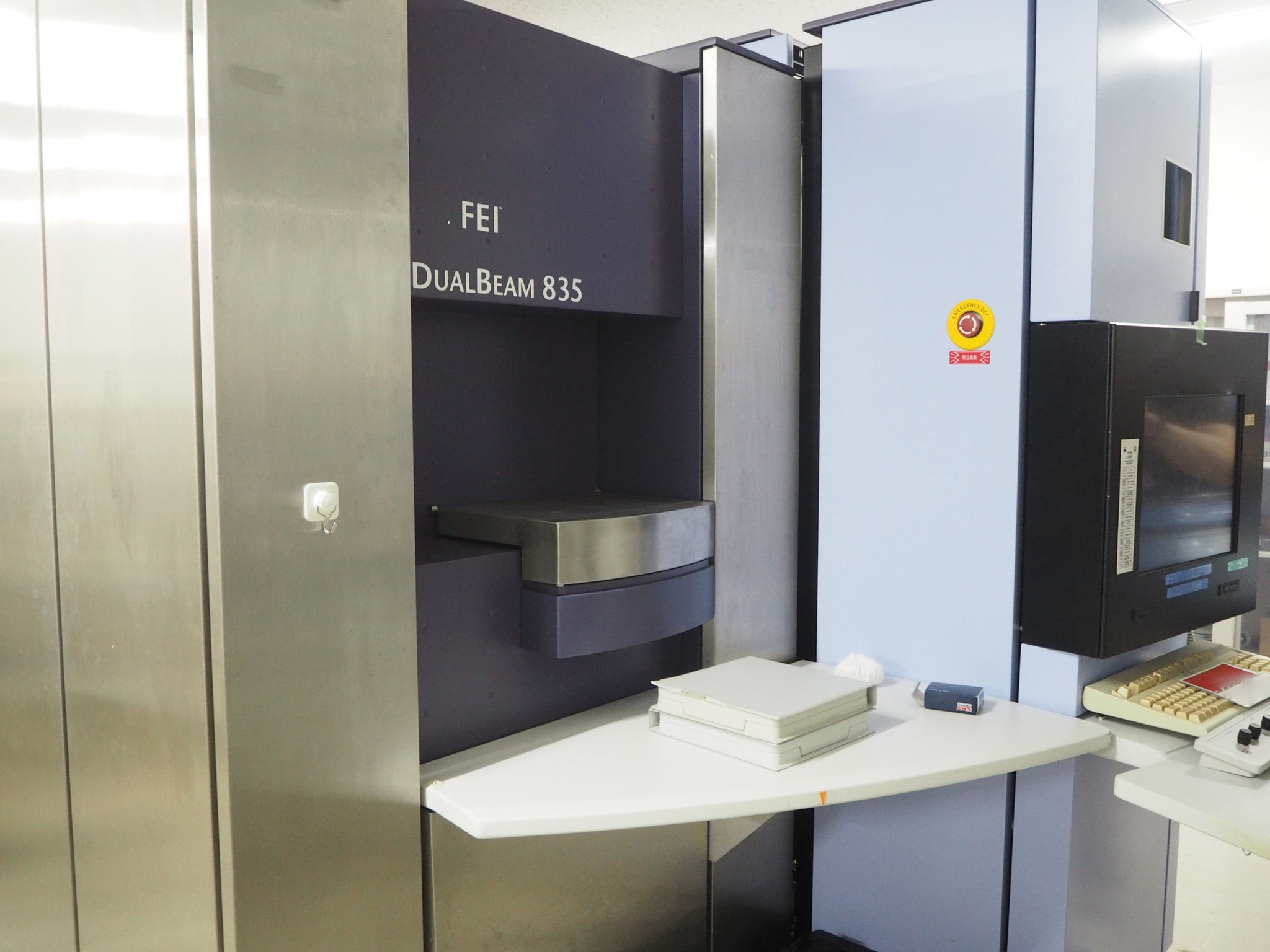 Thermo Fisher Scientific / FEI DualBeam 835 FIB-SEM (Focused Ion Beam ...