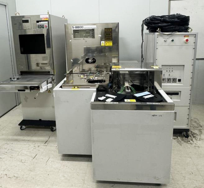 Hitachi S 8820 CD-SEM (Critical Dimension Scanning Electron Microscope ...