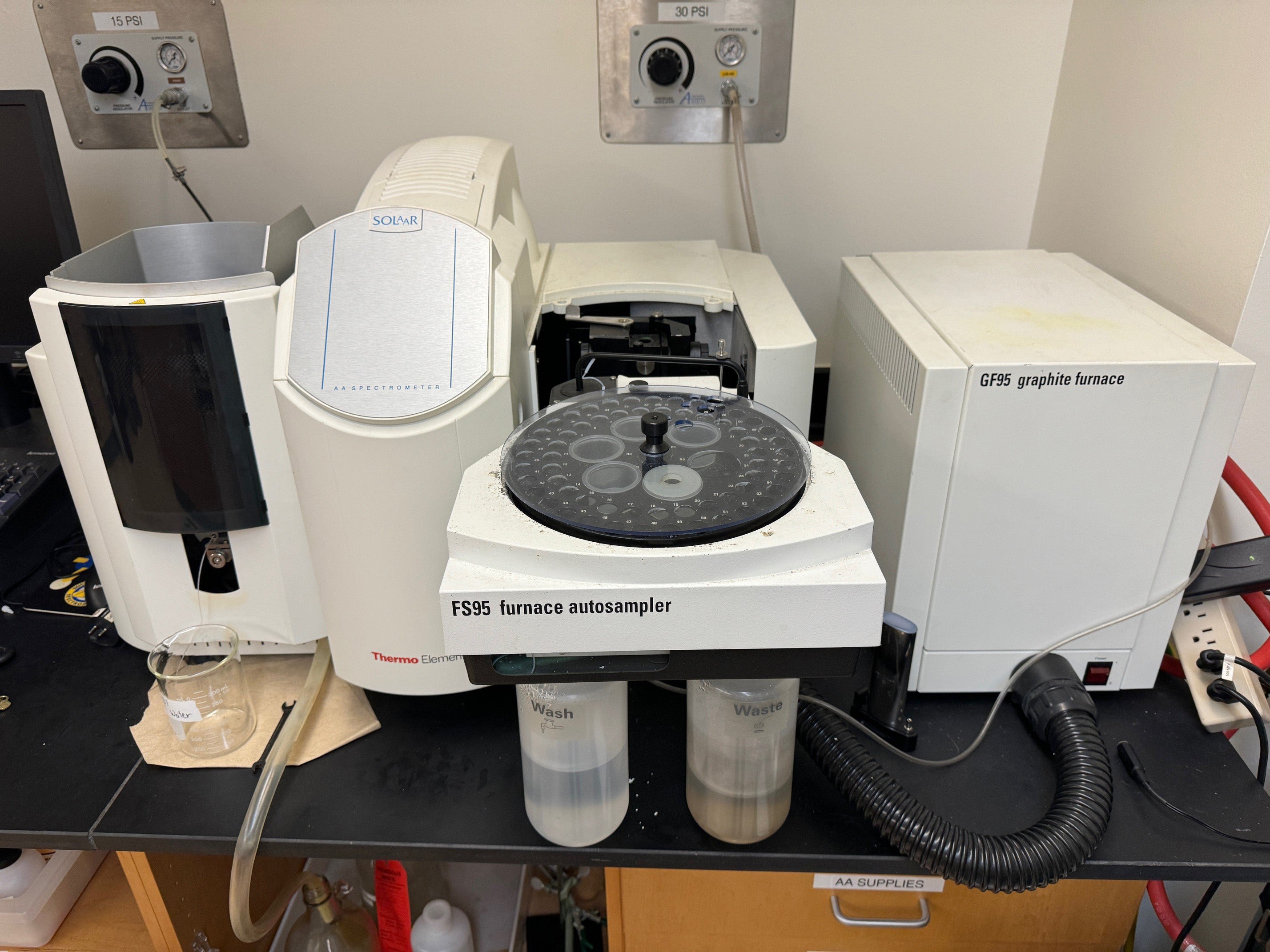 Thermo Neslab Solaar Atomic Absorption Spectrophotometer – Bridge ...