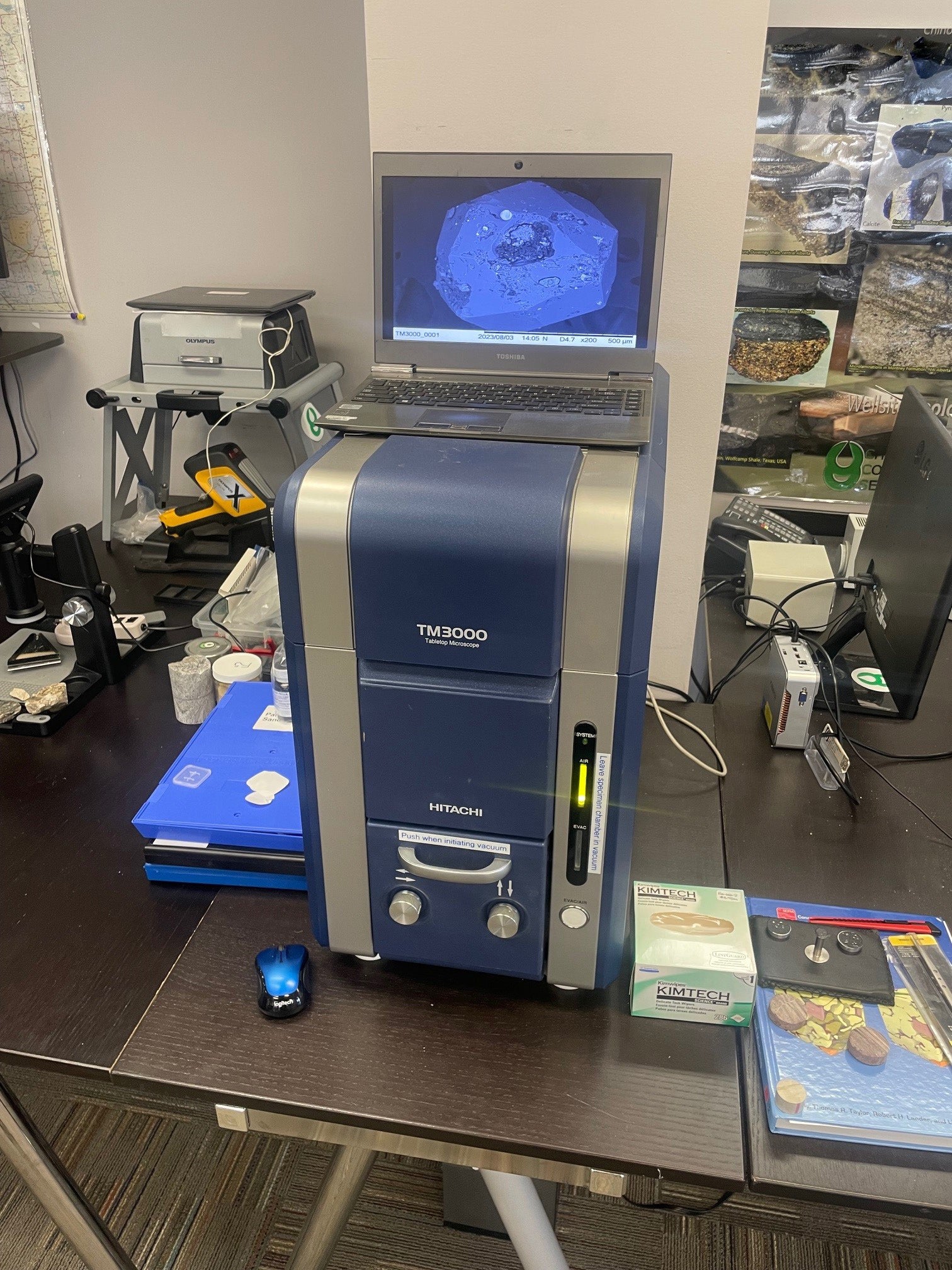 Hitachi TM 3000 Tabletop Microscope – Bridge Tronic Global