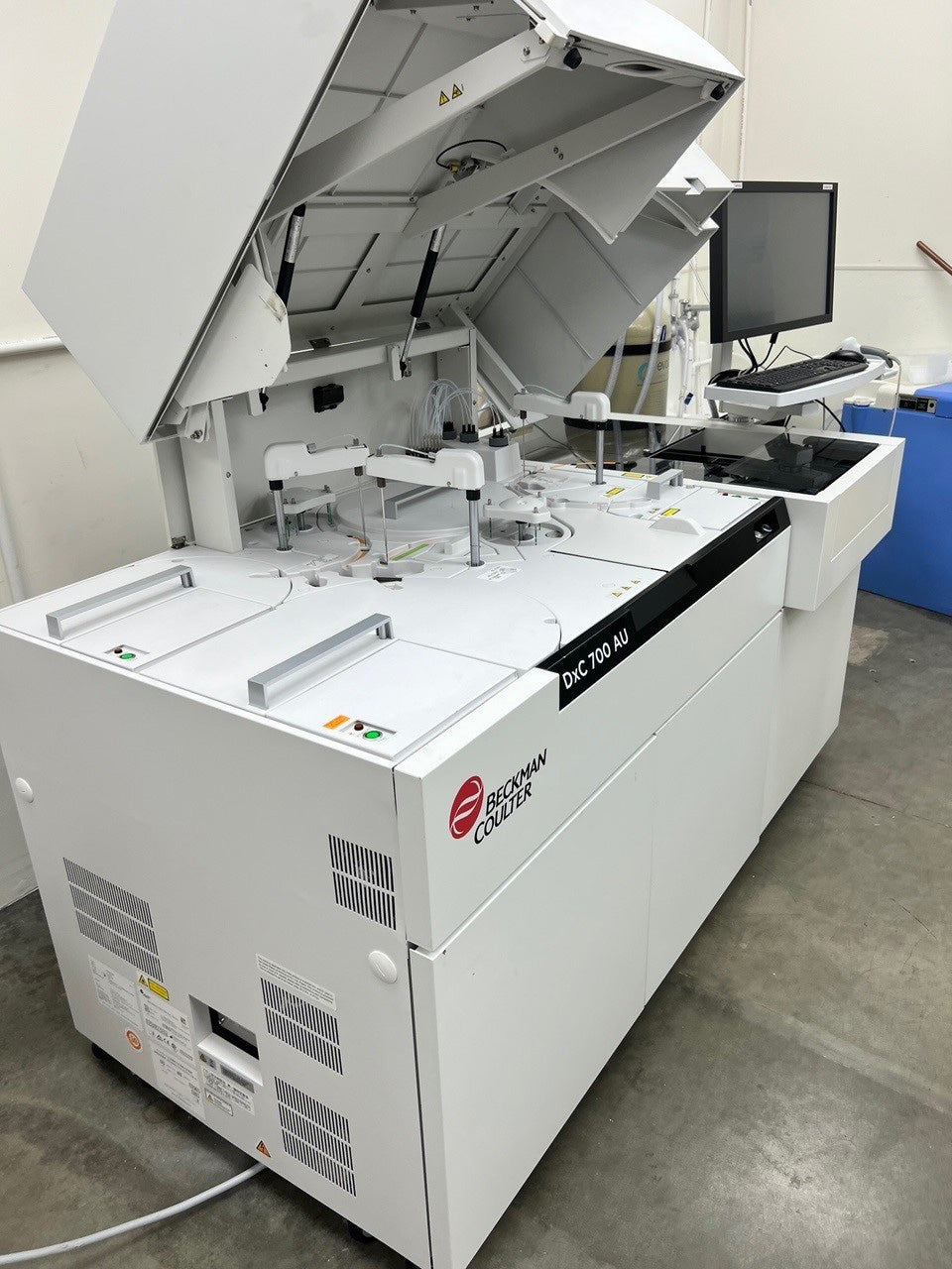 Beckman Coulter DxC 700 AU Chemistry Analyzer – Bridge Tronic Global