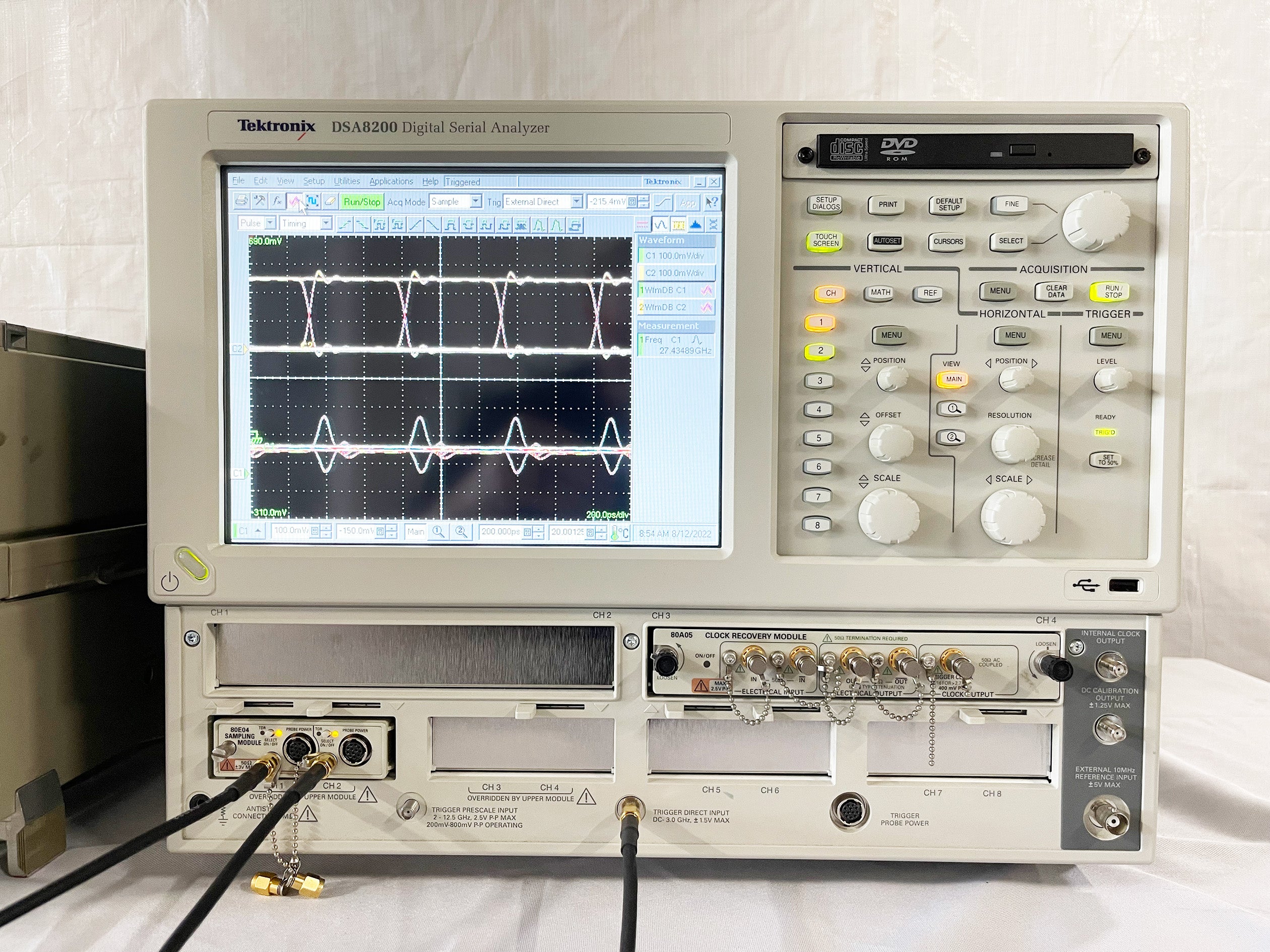 Tektronix DSA 8200 Digital Serial Analyzer – Bridge Tronic Global