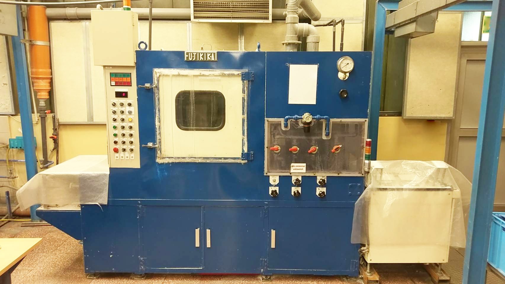 Fuji Kikai Wafer Sand Blaster – Bridge Tronic Global