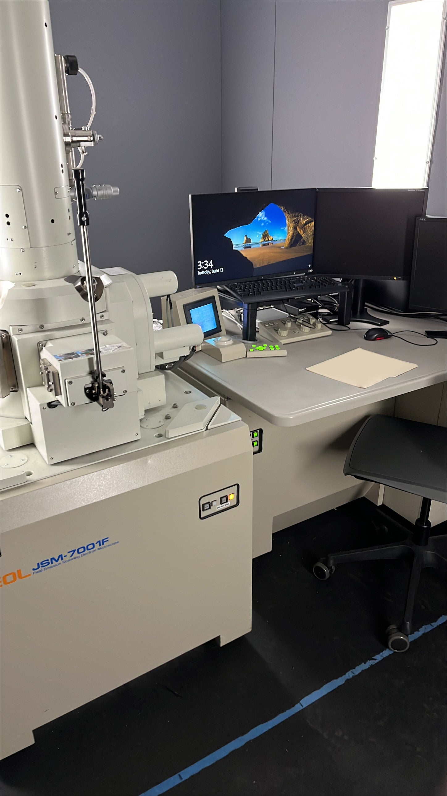 Jeol 7001 F FE-SEM (Field Emission Scanning Electron Microscope ...