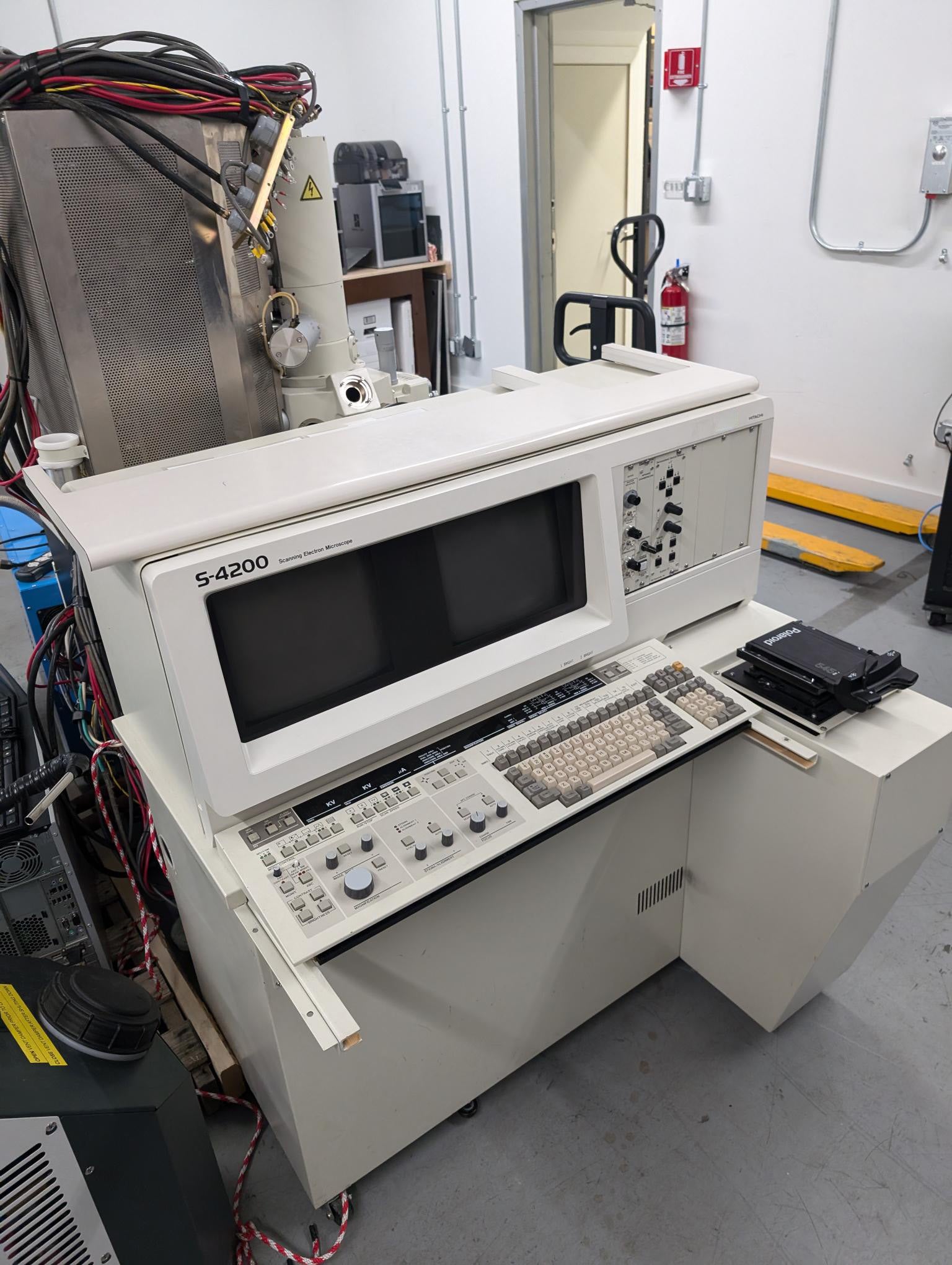 Hitachi S 4200 SEM (Scanning Electron Microscope) – Bridge Tronic Global