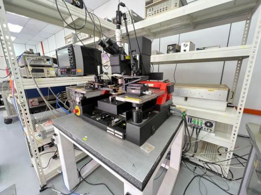 SUSS PA 200 SEM (Scanning Electron Microscope) – Bridge Tronic Global