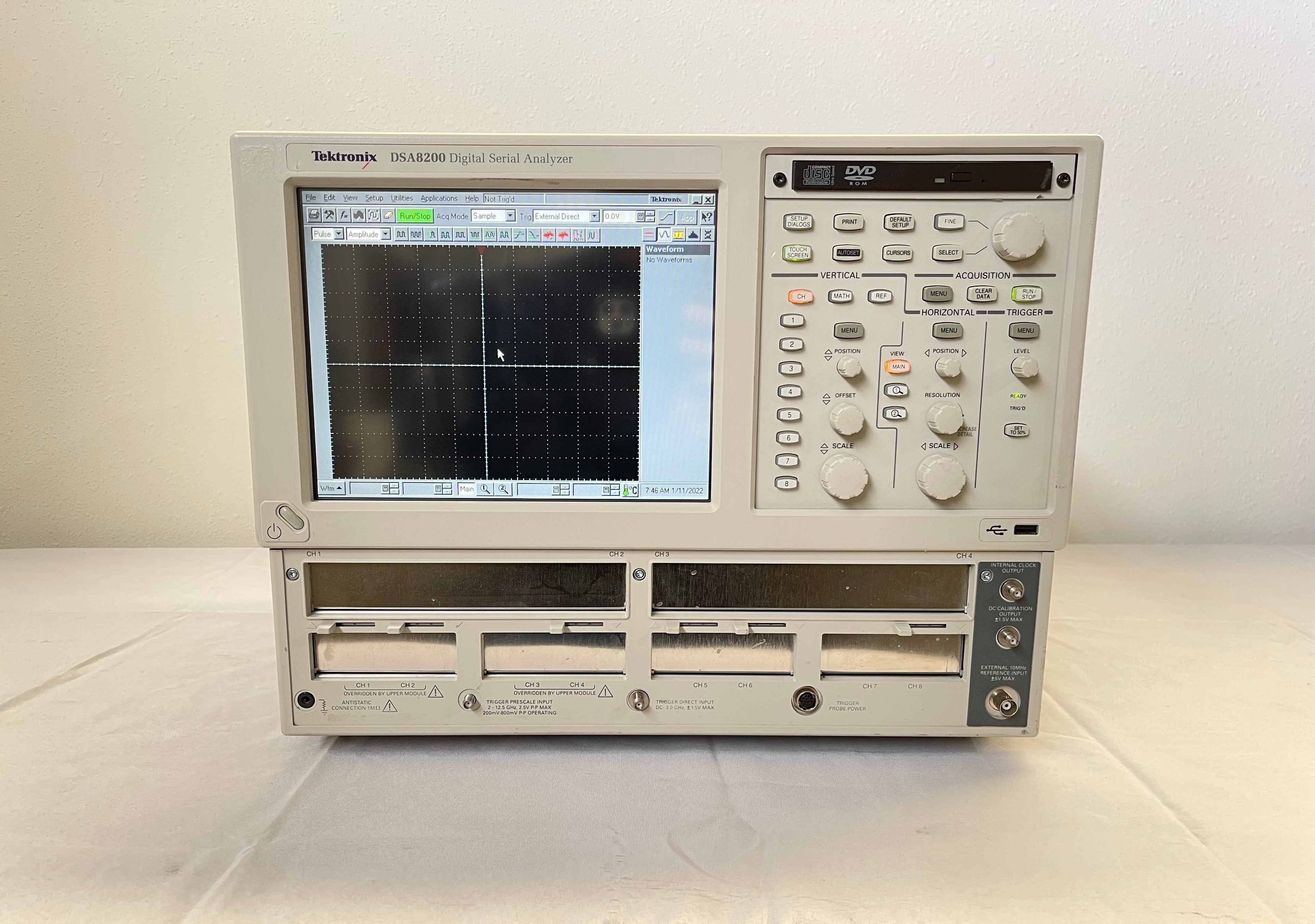 Tektronix DSA 8200 Digital Serial Analyzer – Bridge Tronic Global