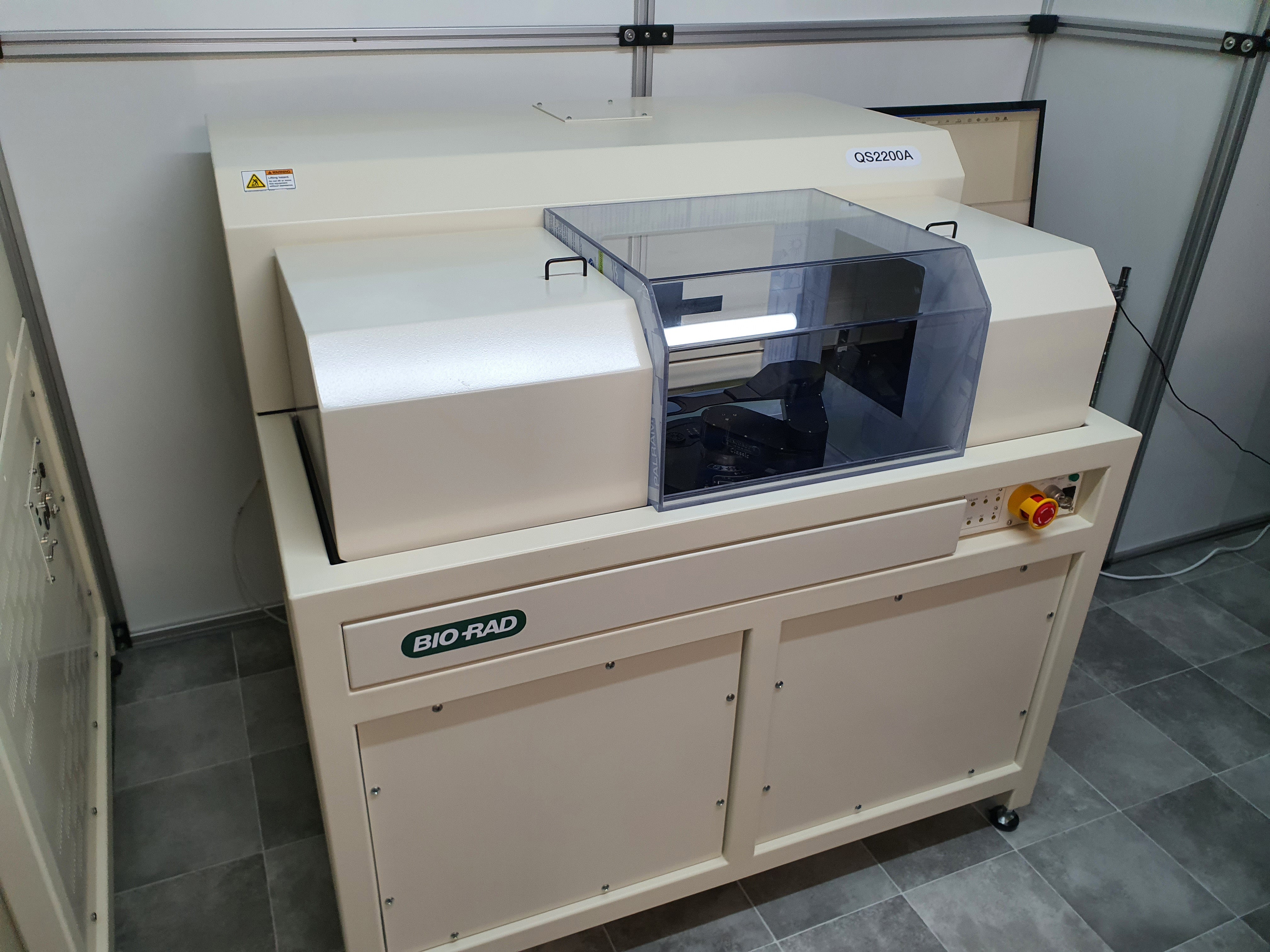 ONTO / Nanometrics / Accent / Bio-Rad QS 2200 A FTIR Spectrometer (Fou ...