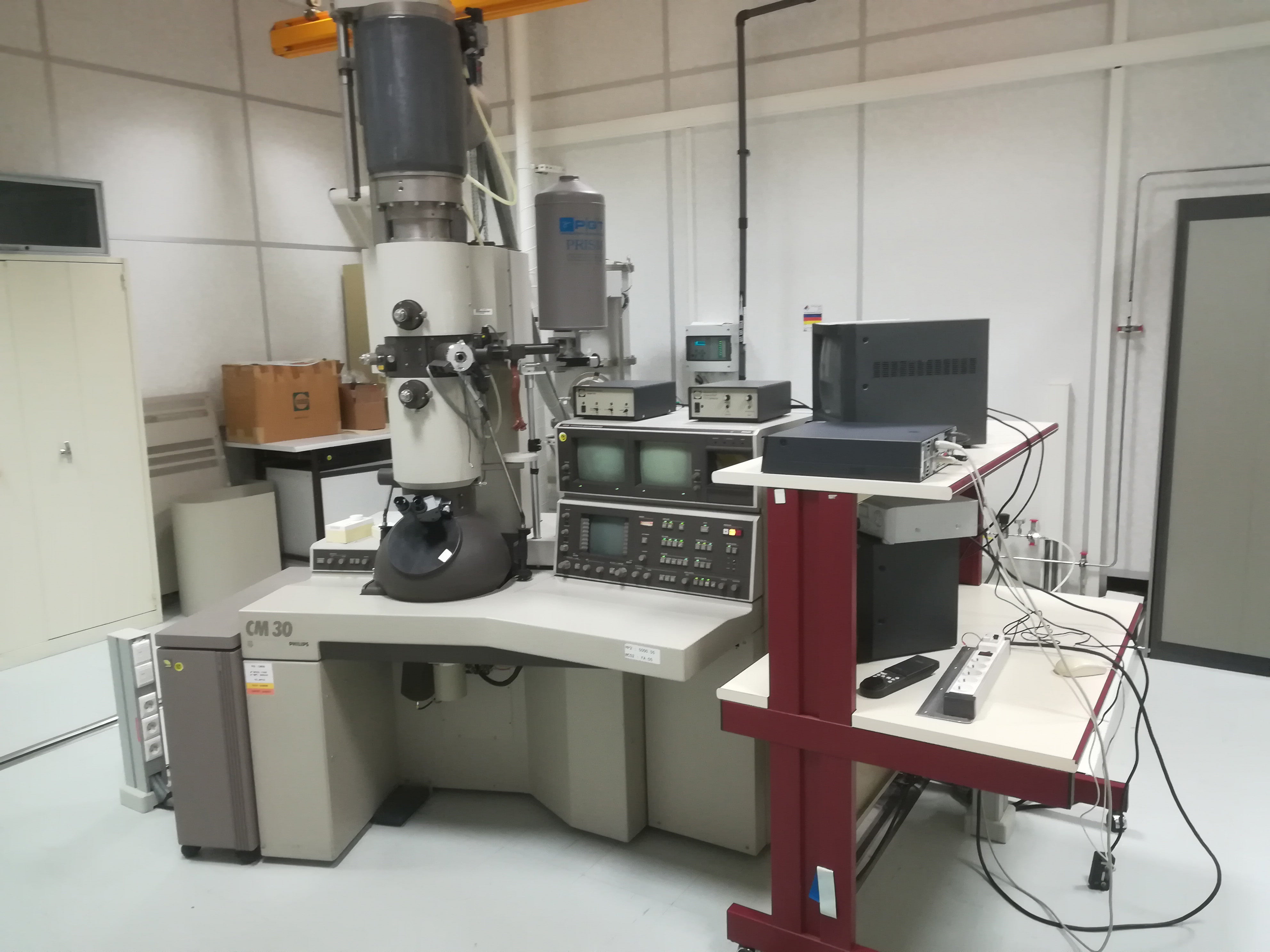 Thermo Fisher Scientific / FEI CM 30 TEM (Transmission Electron Micros ...