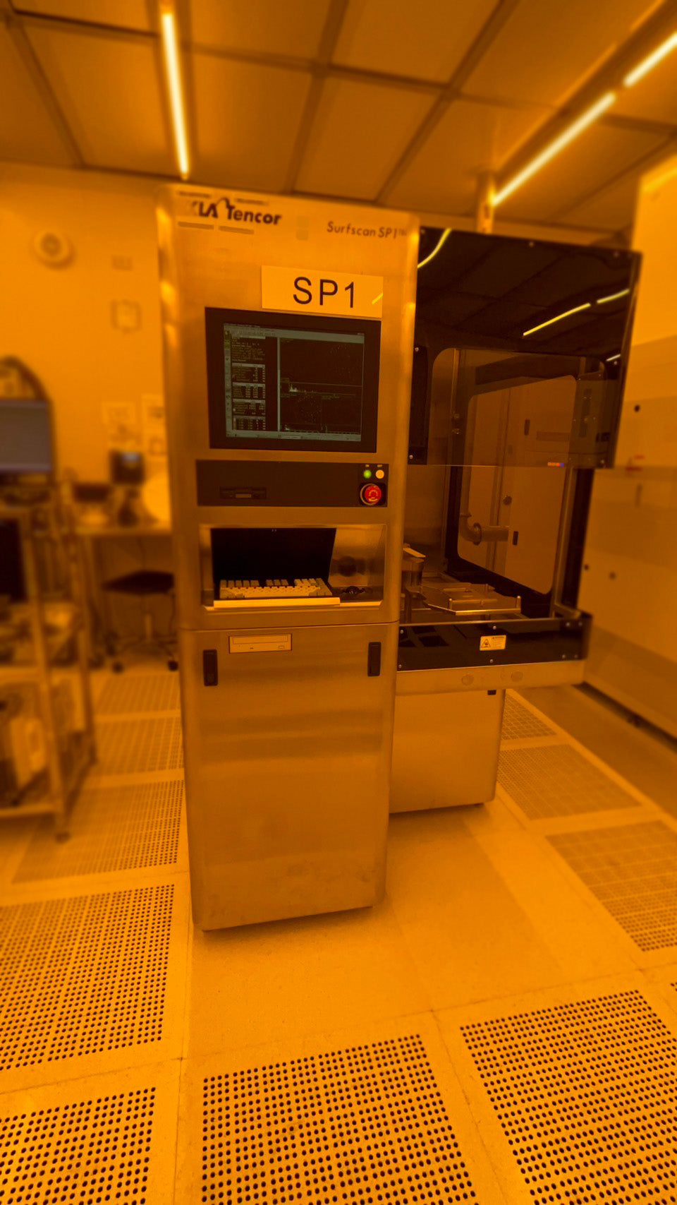 KLA Surfscan SP 1 TBI Particle Defect System – Bridge Tronic Global