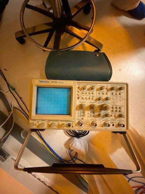 Tektronix 2465 B Oscilloscope – Bridge Tronic Global