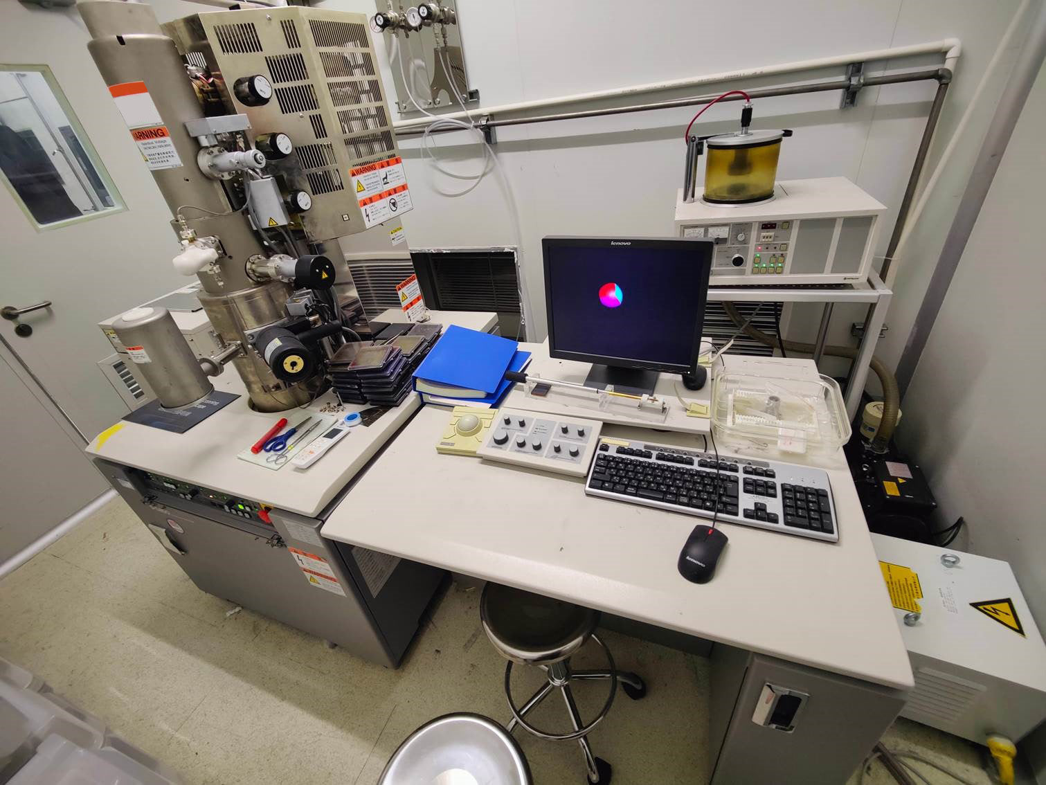 Hitachi S 5200 FE-SEM (Field Emission Scanning Electron Microscope ...