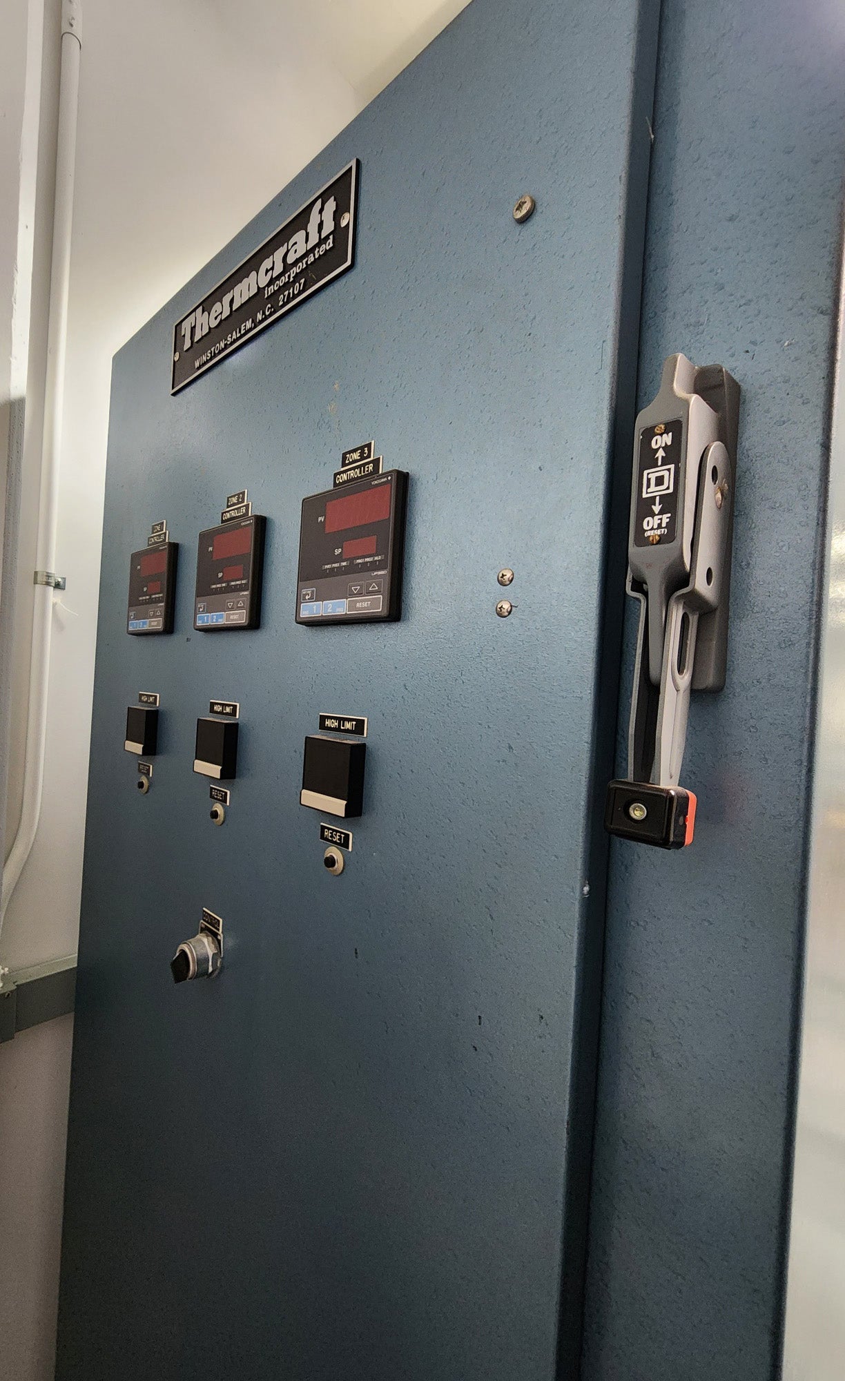 Thermcraft 3 P 1-56-230 Tube Furnace – Bridge Tronic Global