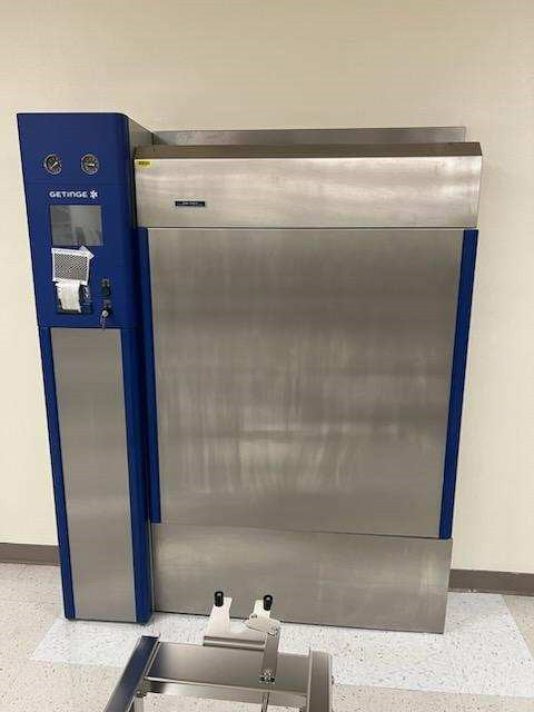 Getinge 733 HC Vacuum Gravity Steam Sterilizer – Bridge Tronic Global