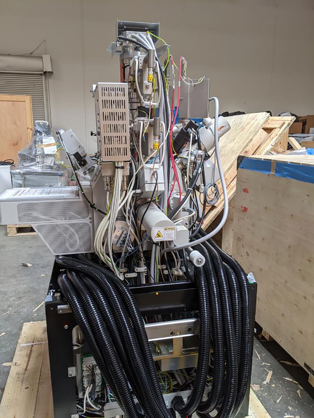 Thermo Fisher Scientific / FEI Helios 450 S Dual Beam – Bridge Tronic ...