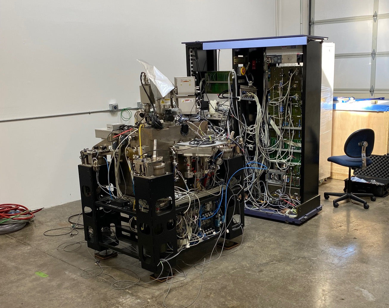 Thermo Fisher Scientific / FEI DualBeam 835 FIB-SEM (Focused Ion Beam ...