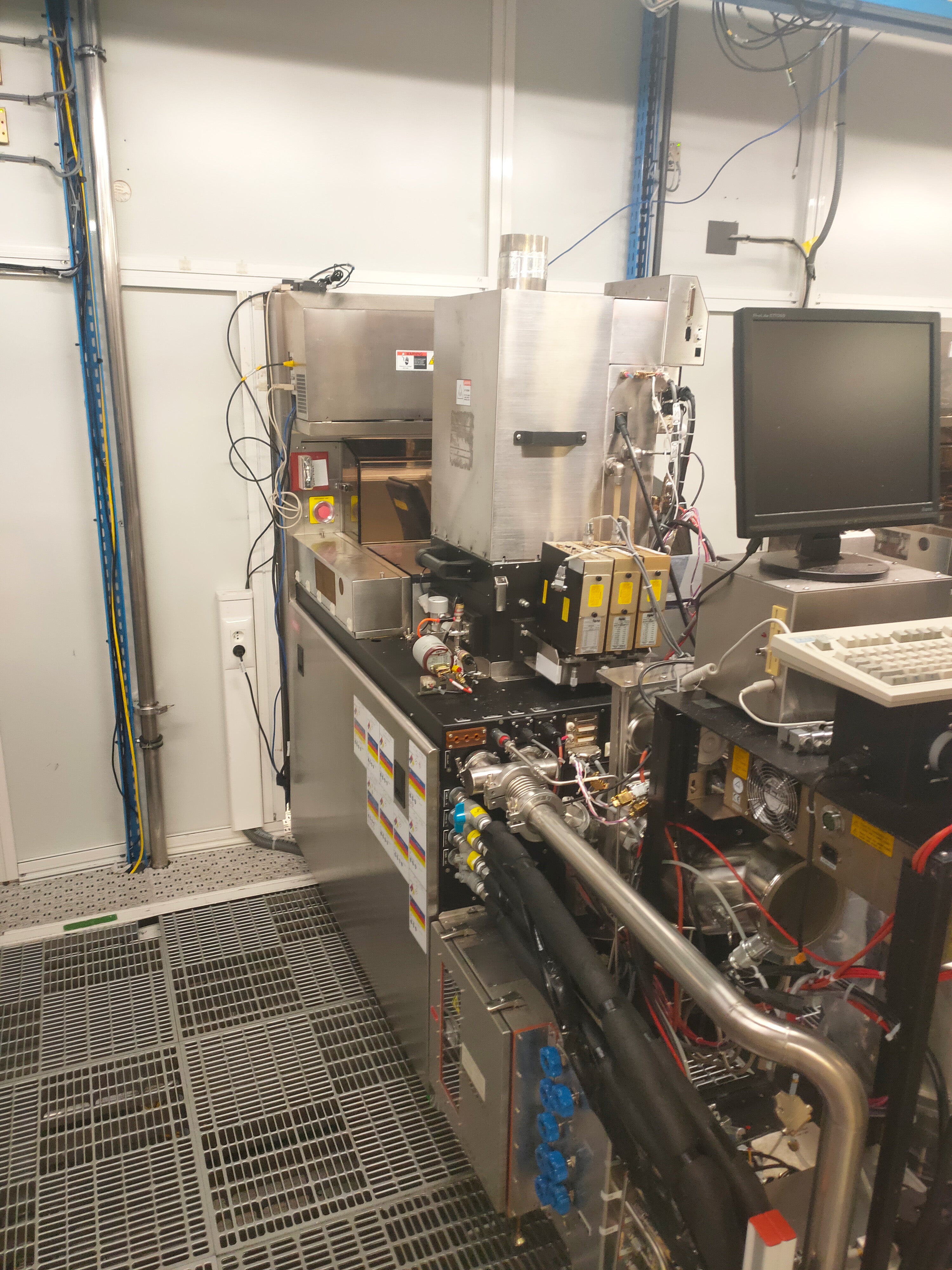 Lam 4520 XL Etcher – Bridge Tronic Global