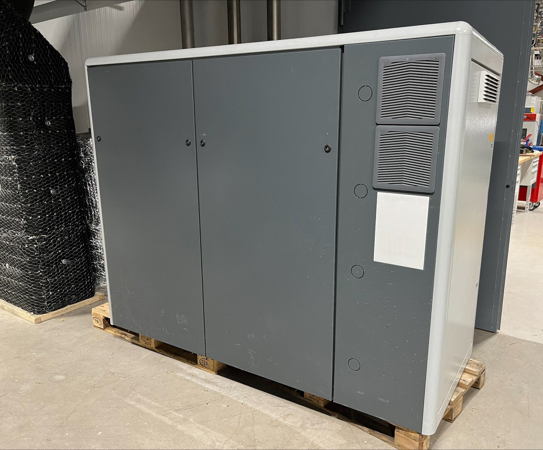 Atlas Copco AQ 55 VSDFF Industrial Compressor – Bridge Tronic Global