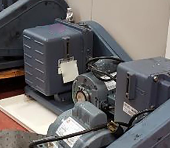 Welch 1402 B 01 Vacuum Pump – Bridge Tronic Global