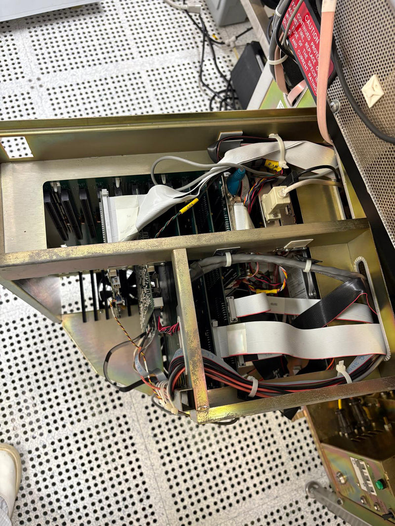 KLA Surfscan 6220 Particle Defect System – Bridge Tronic Global