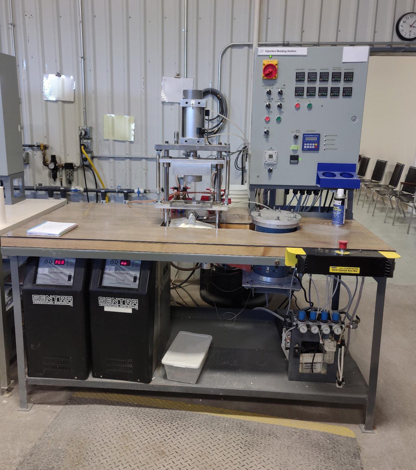 Injection Molding Machine – Bridge Tronic Global