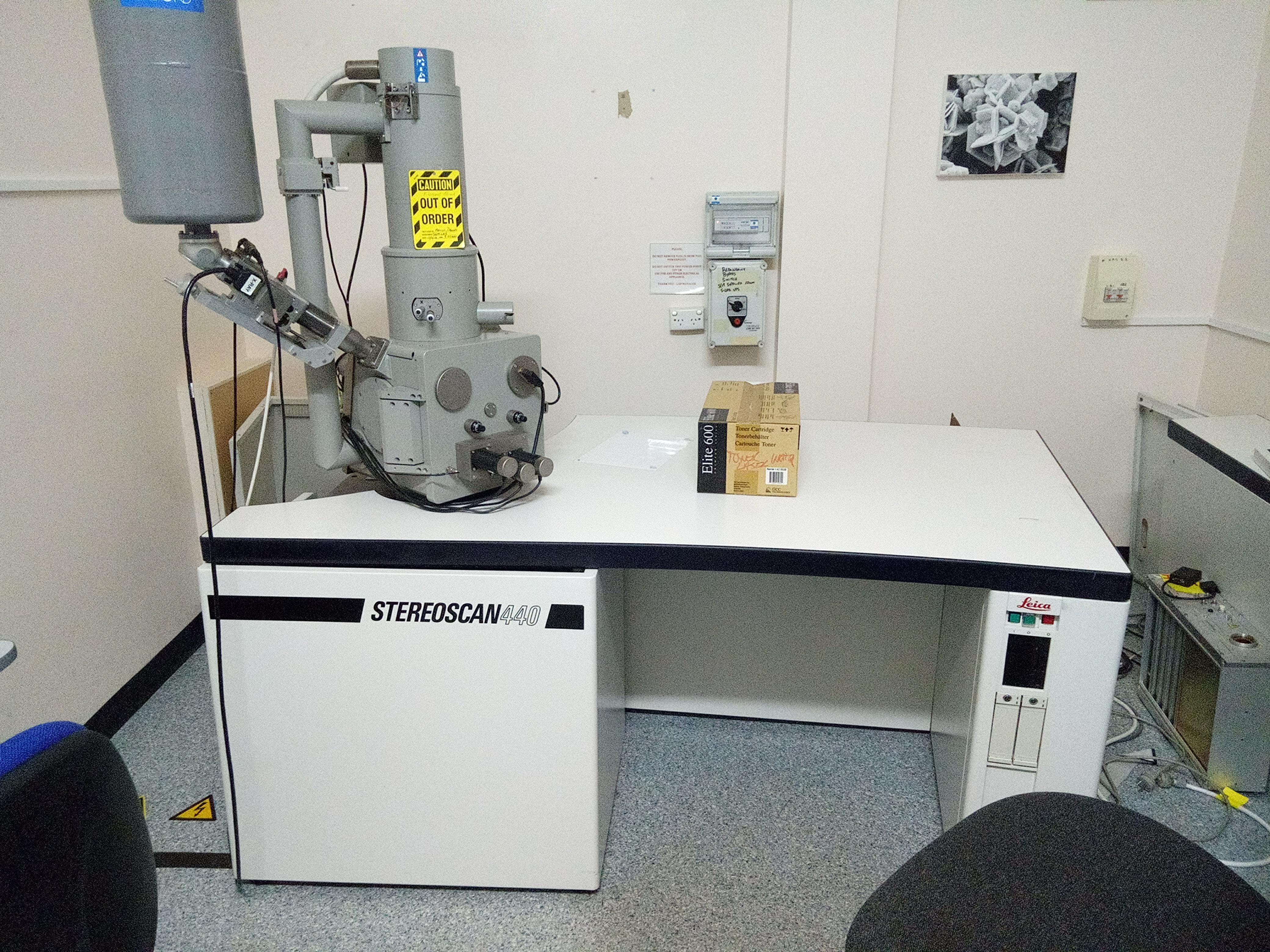 KLA / Leica Stereoscan 440 SEM (Scanning Electron Microscope) – Bridge ...
