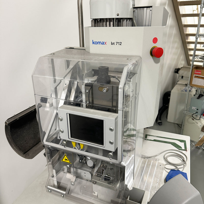 Komax BT 712 Benchtop Press – Bridge Tronic Global