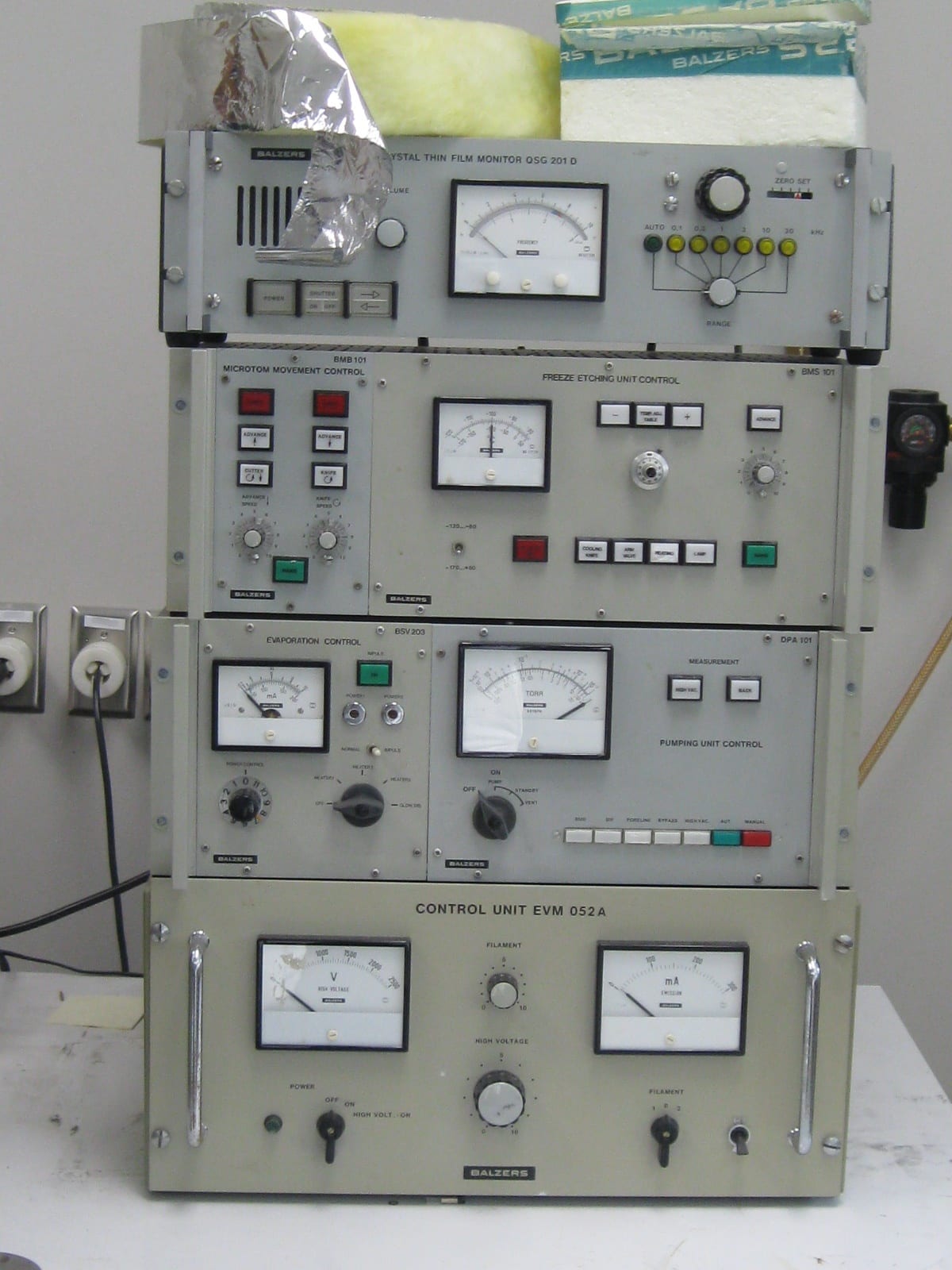 Oerlikon Balzers BAE 301 Freeze Fracture Machine – Bridge Tronic Global