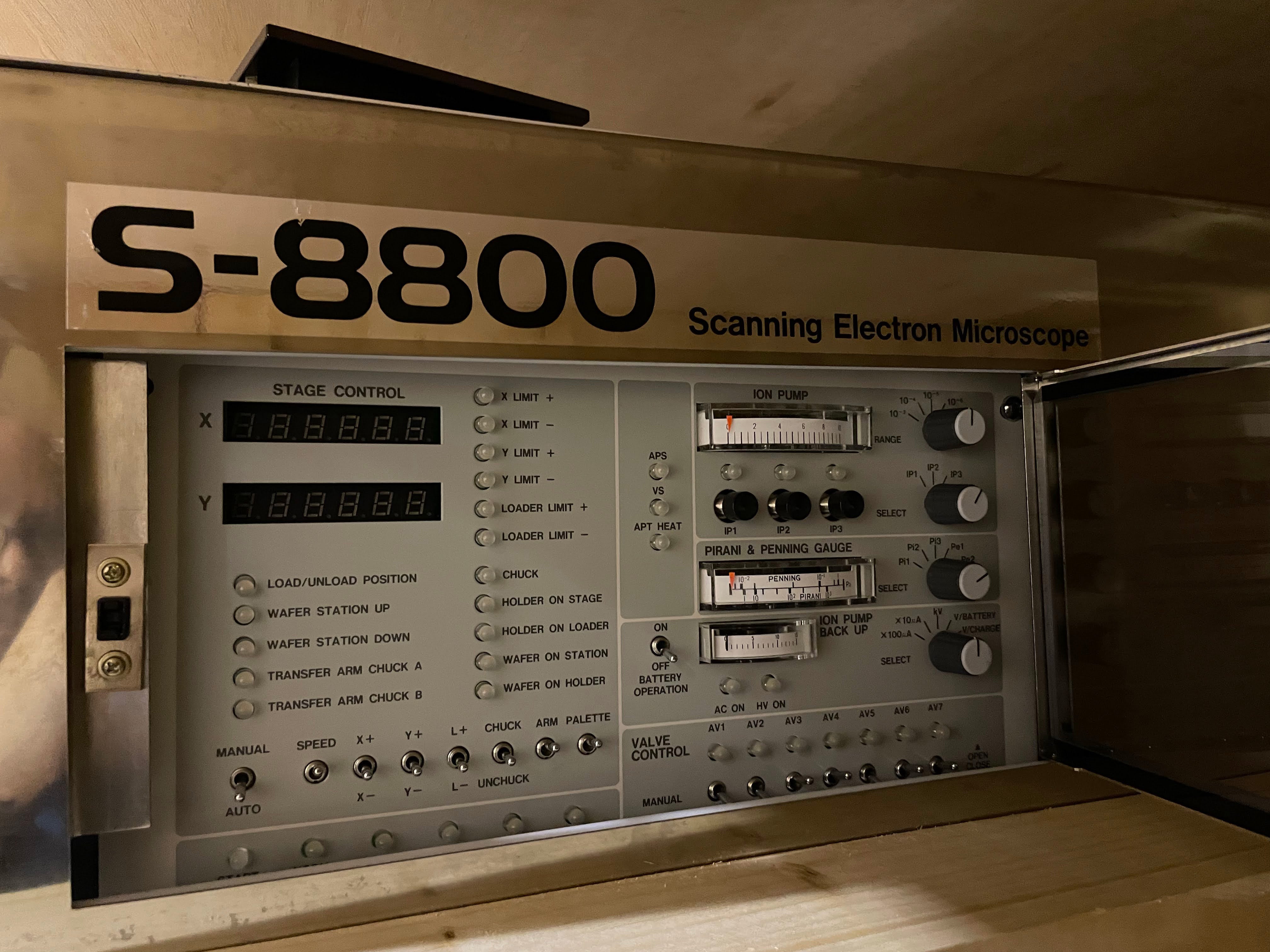 Hitachi S 8800 CD-SEM (Critical Dimension Scanning Electron Microscope ...