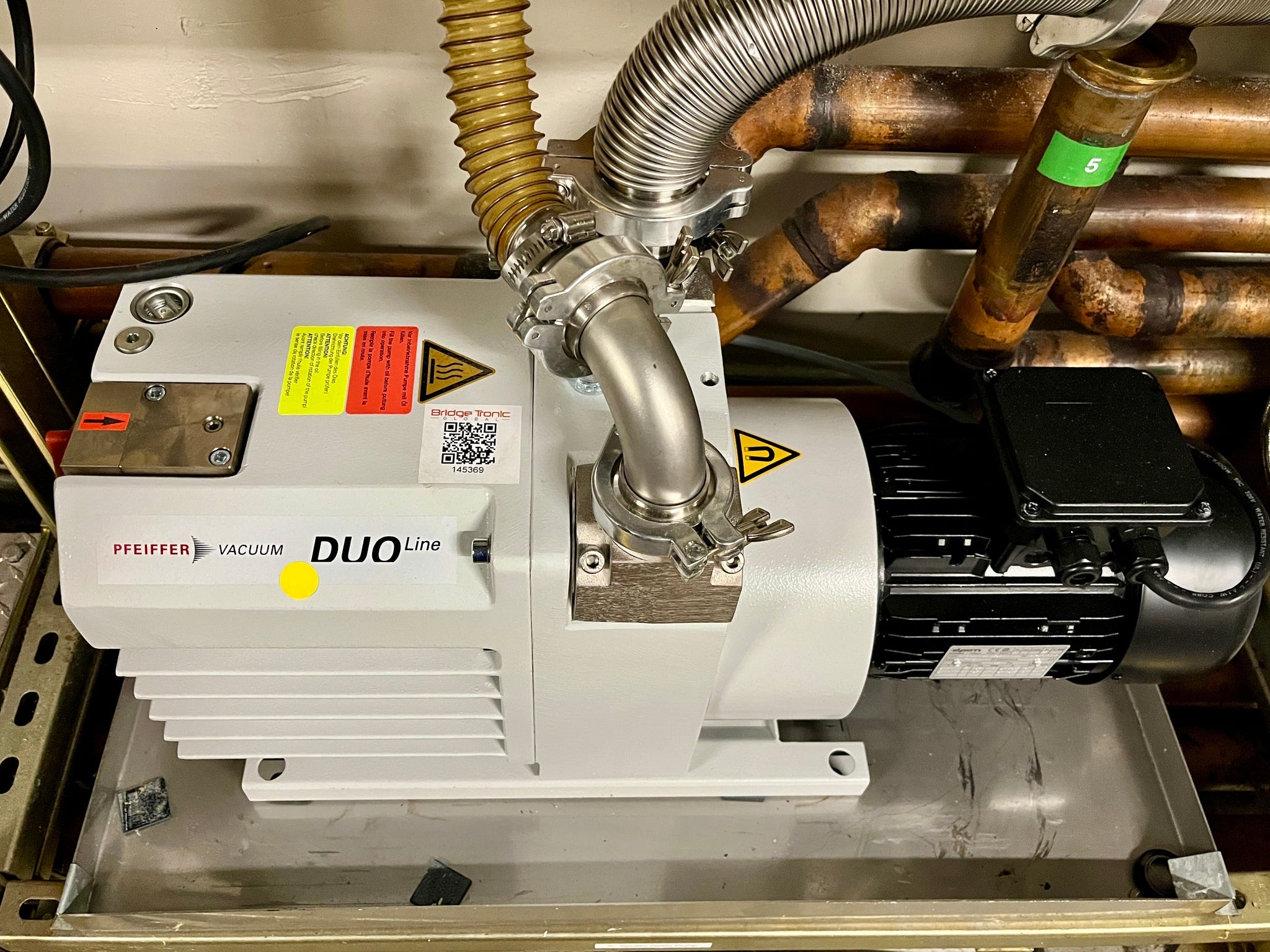 Pfeiffer Duo 35 M Vacuum Pump – Bridge Tronic Global