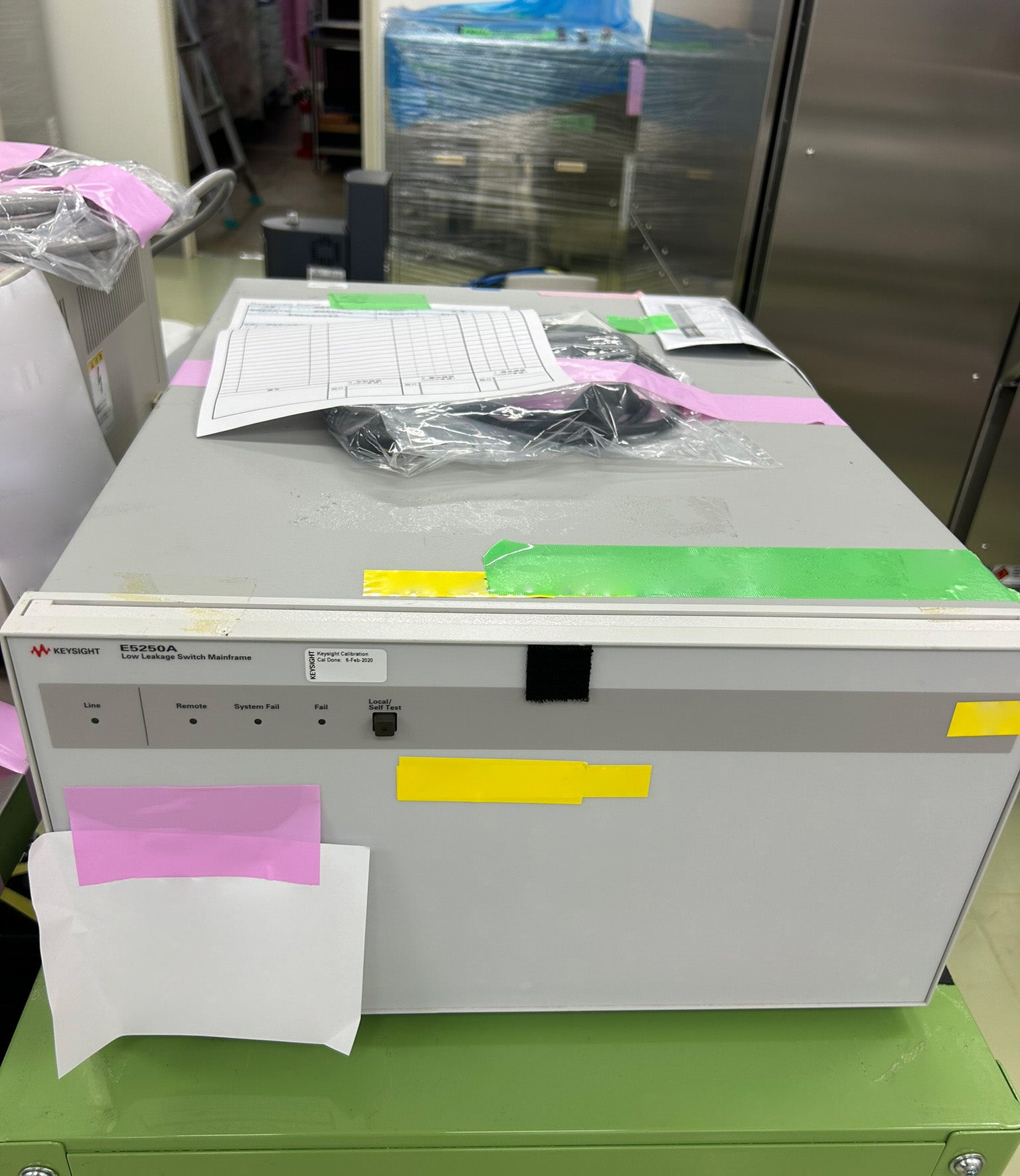 Agilent / Keysight E 5250 A Low Leakage Switch Mainframe – Bridge ...