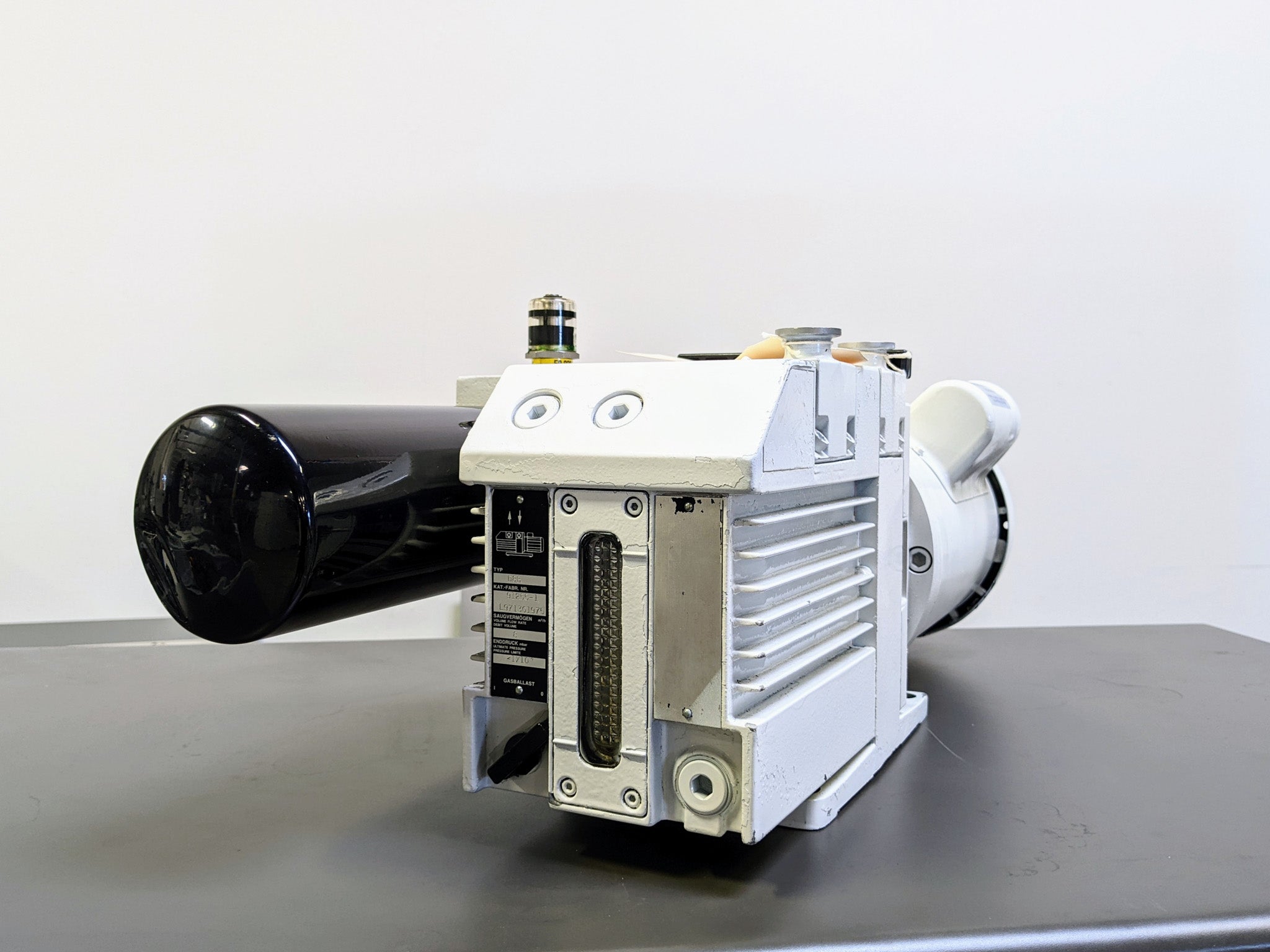 Leybold D 8 B Vacuum Pump – Bridge Tronic Global