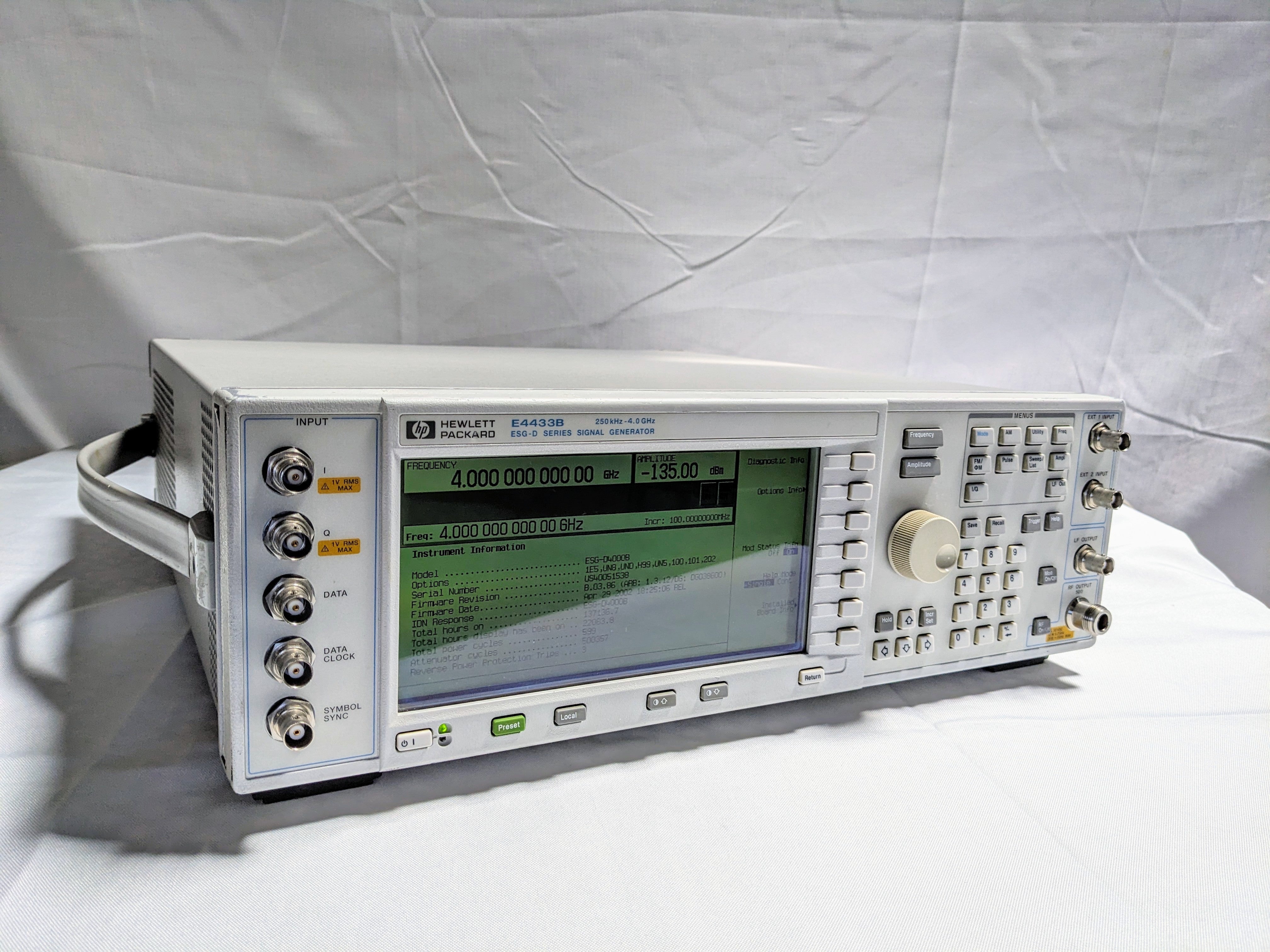 Agilent E 4433 B ESG-D Series Signal Generator – Bridge Tronic Global