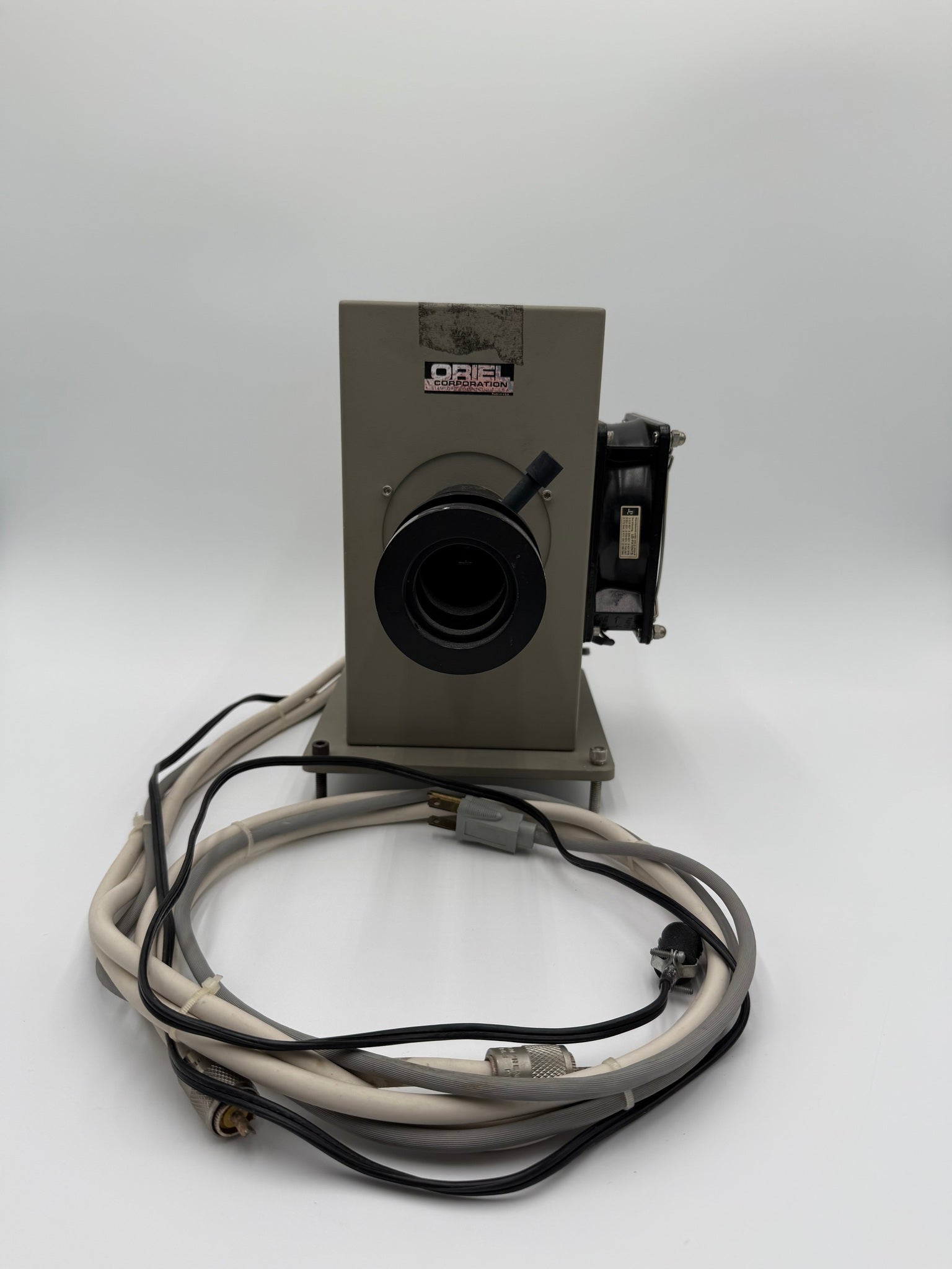 Oriel 6138 Optical Light Source – Bridge Tronic Global