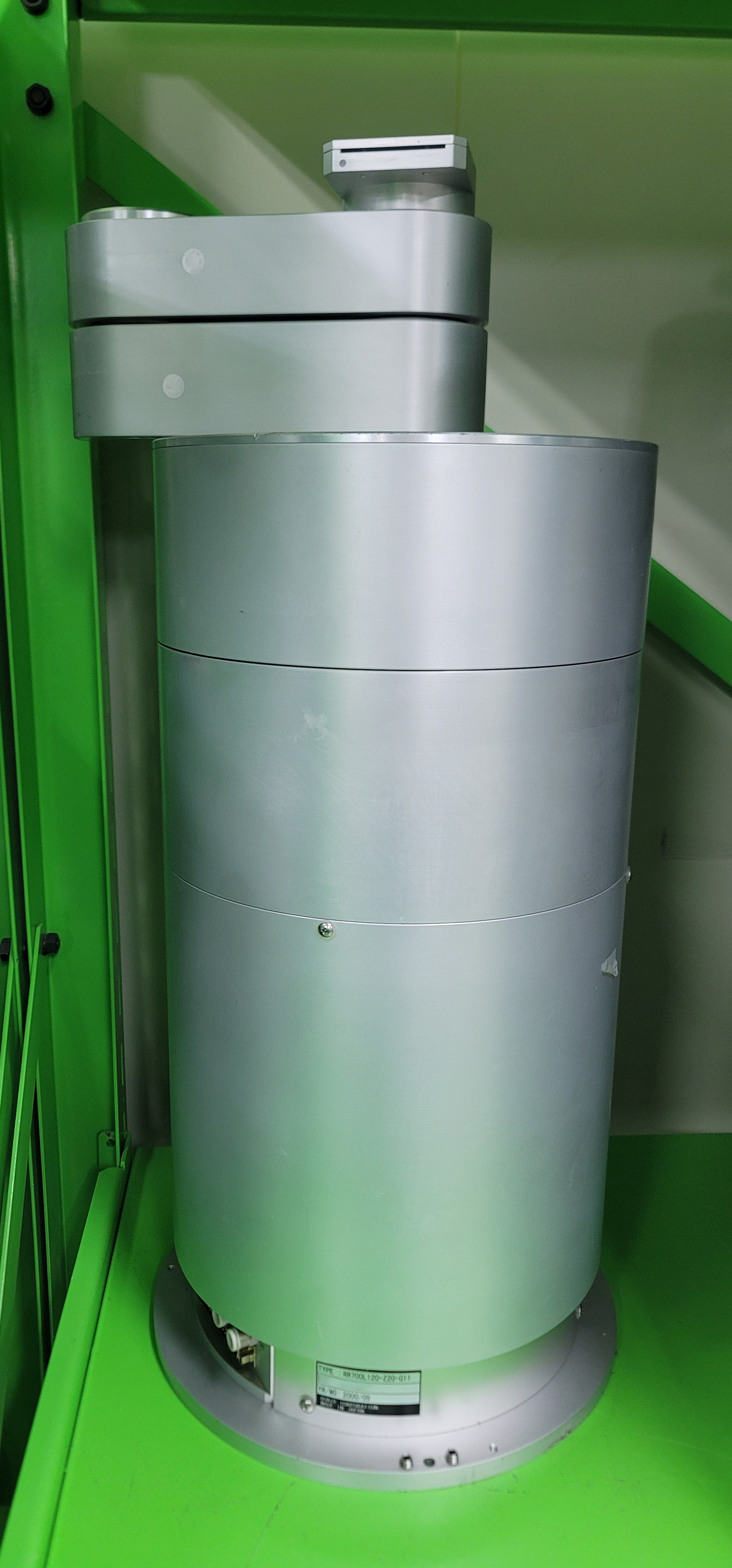 Rorze RR 700 L 120-Z 20-011 Robot – Bridge Tronic Global