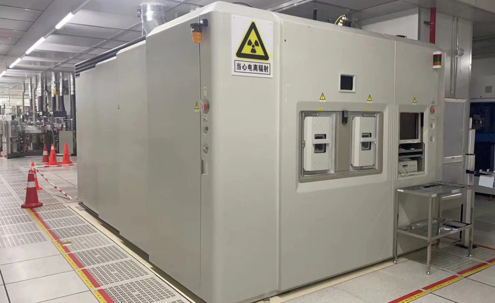 Varian E 500 Ion Implanter – Bridge Tronic Global