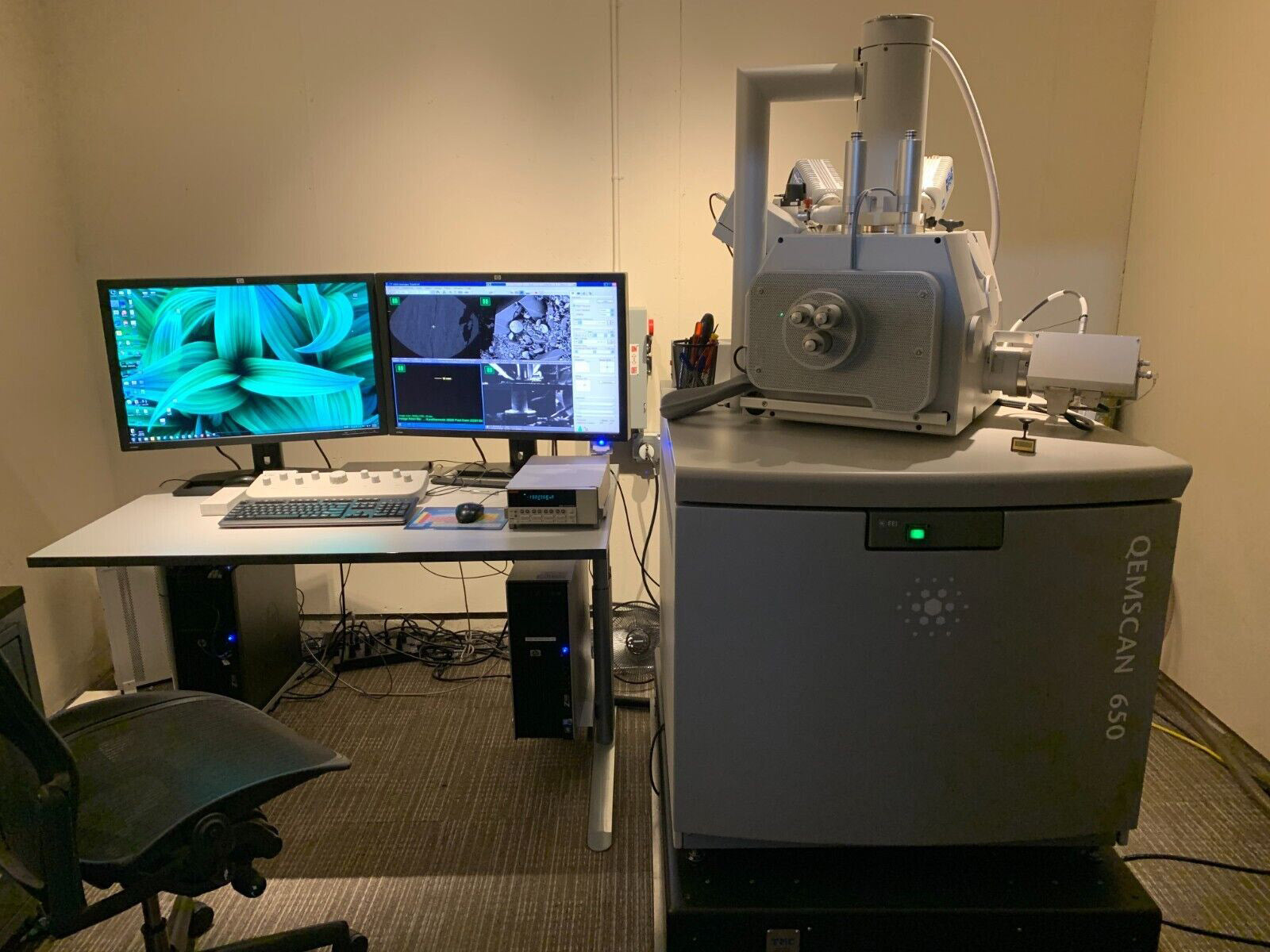 Thermo Fisher Scientific / FEI QEMSCAN Quanta 650 SEM (Scanning Electr ...